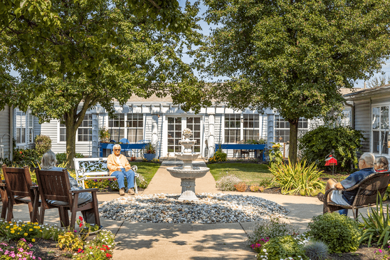 Best Assisted Living & Memory Care - The Courtyard at Ohio